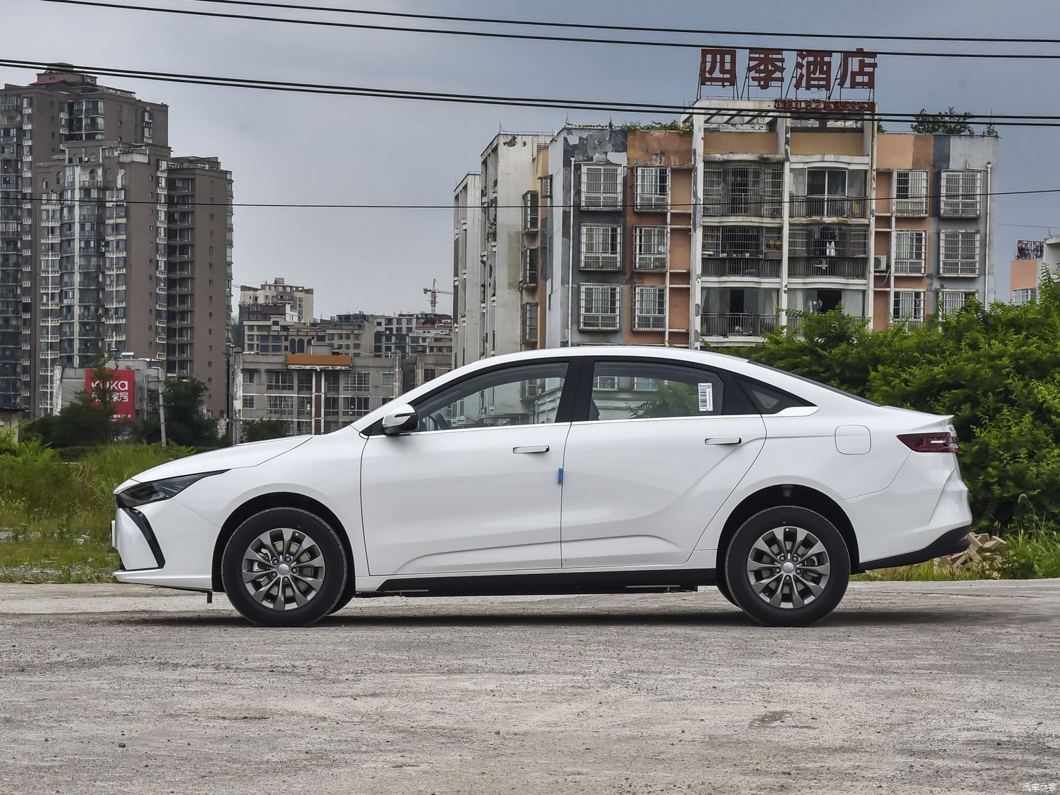 Lancement imminent du nouveau Geely Geometry G6 avec 30 améliorations