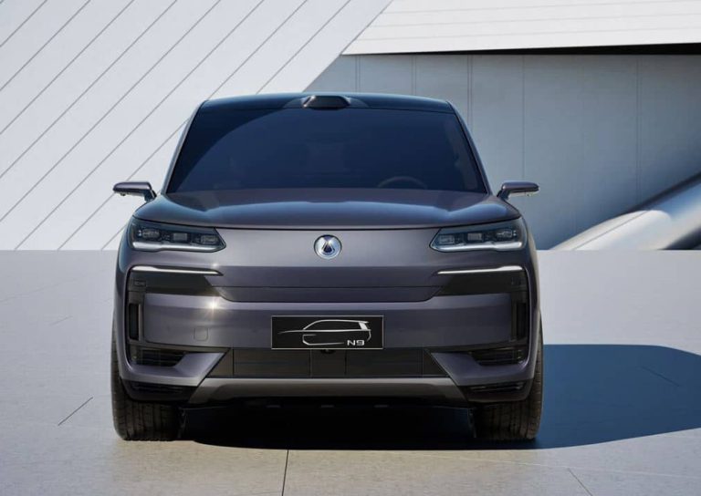 Le Denza N9 SUV de BYD Révélé : Un Monstre Technologique Prêt à Rivaliser avec le Li Auto L9