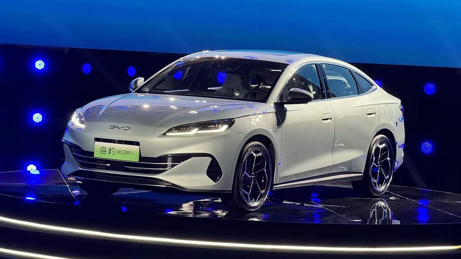 BYD Lance la Seal 06 DM-i avec la Technologie PHEV de 5ème Génération en Chine