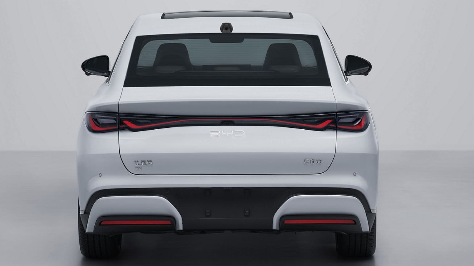 BYD Seal 08 : Une berline électrique stylée et abordable sous les 21 ...