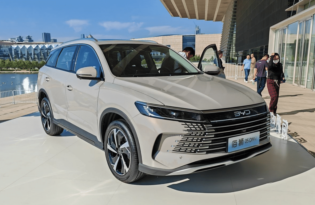 BYD Sealion 05 DM-i : Le Nouveau SUV Hybride de BYD avec Jusqu'à 115 km en Mode Électrique à ...